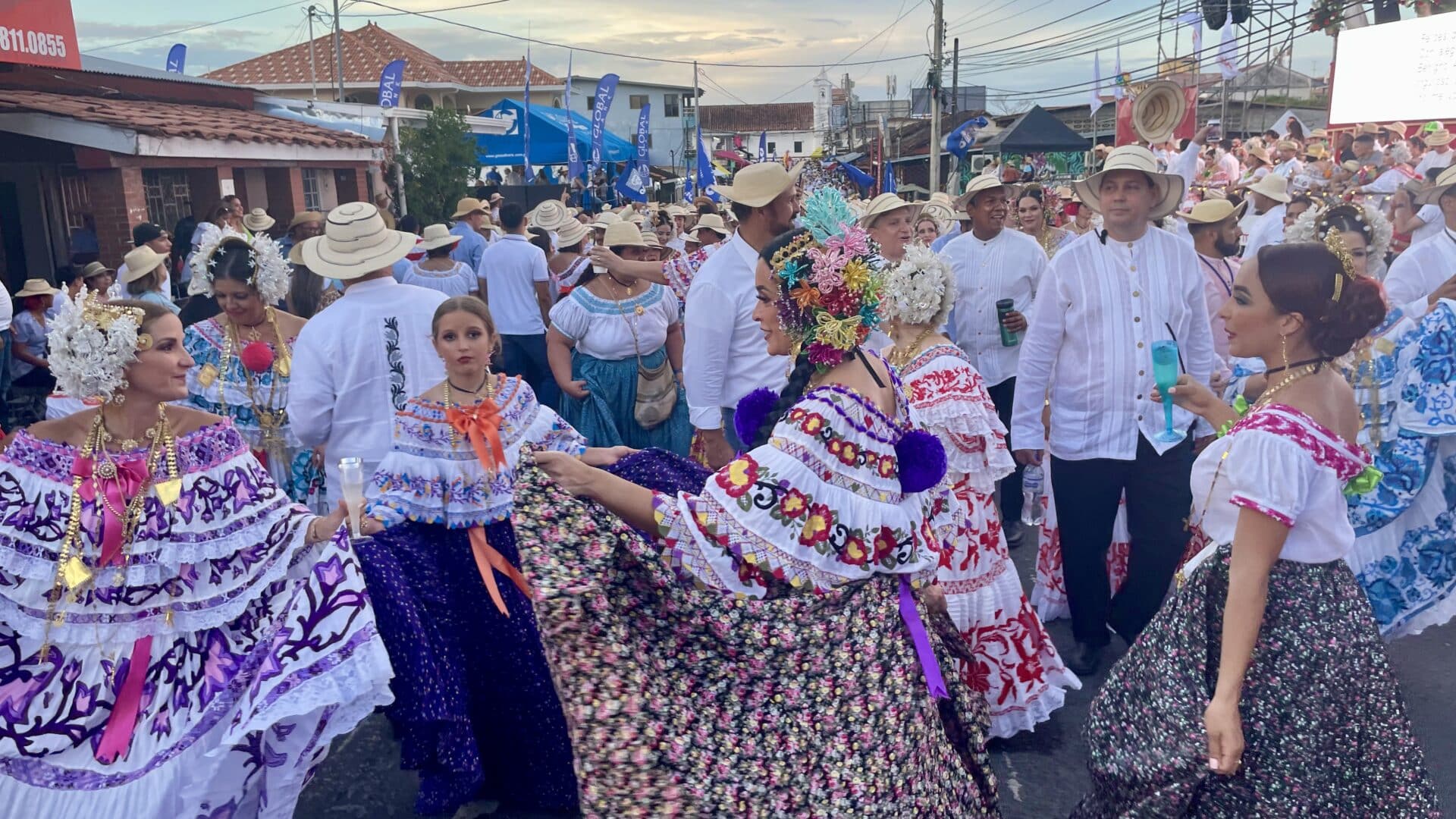 Thousand Polleras Festival is Back in 2023! - Libelulas Pedasi