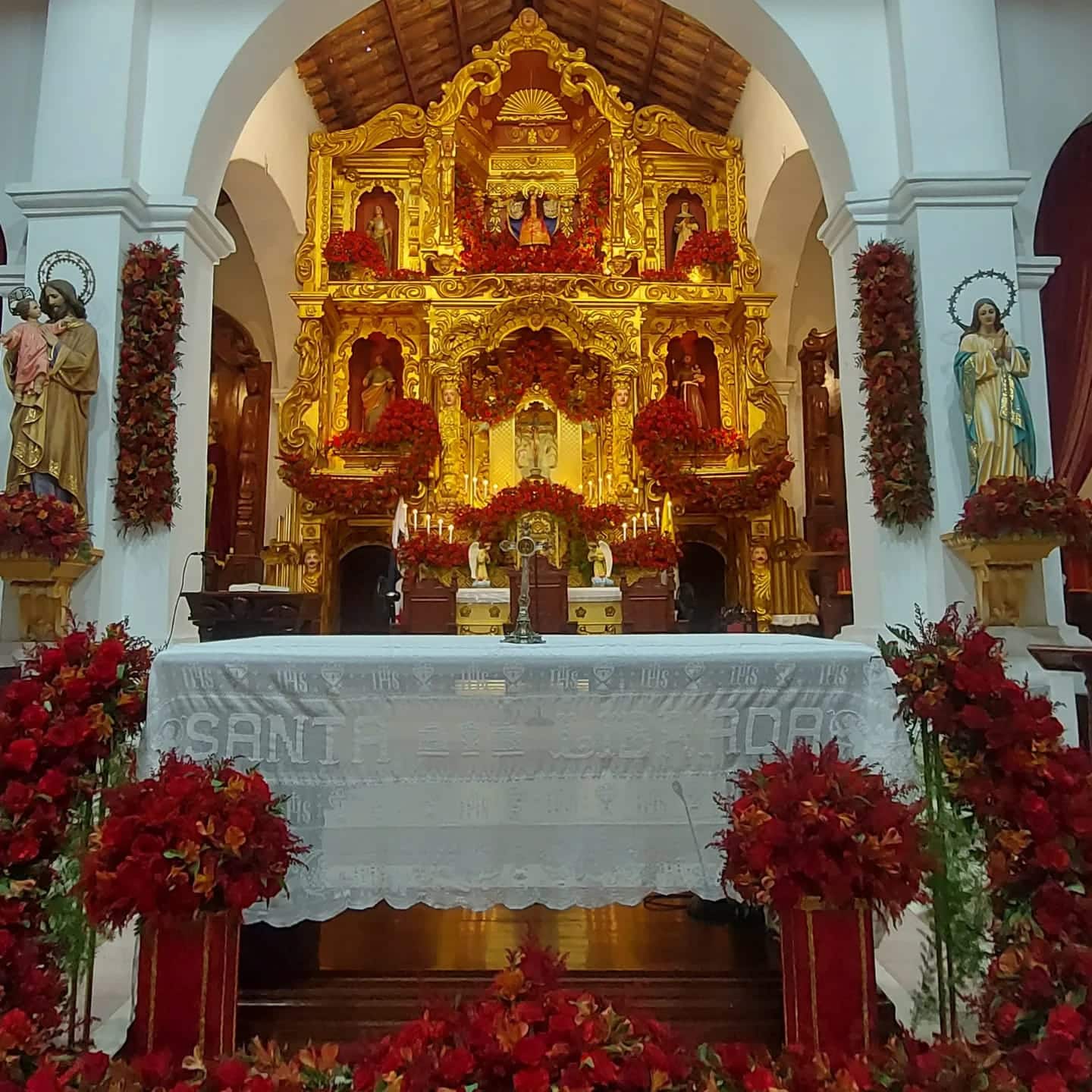 Patron Saints of Santa Librada in Las Tablas (2023) - Libelulas Pedasi